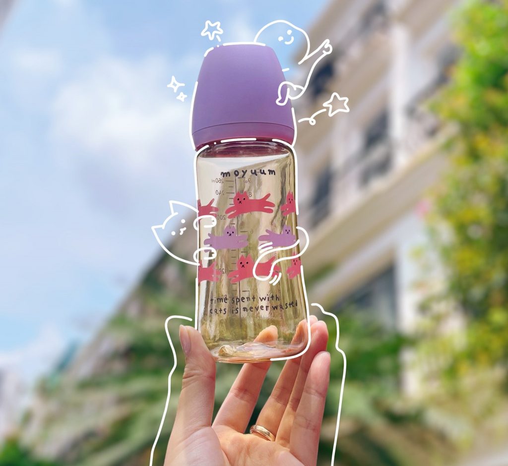 Ý nghĩa họa tiết trên bình sữa Moyuum phiên bản With Cat